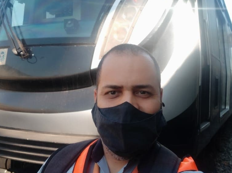 Gentileza sobre trilhos: Condutor do metrô viraliza após mensagens ...
