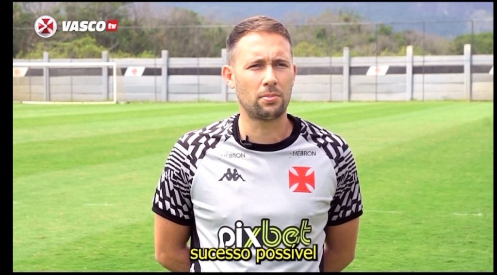 Vasco anuncia contratação de preparador de bolas paradas para 2023 ...