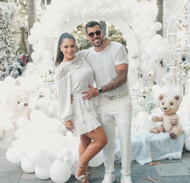 Confira o sexo do bebê de Lipe Ribeiro e Dessa, participantes do "De ...