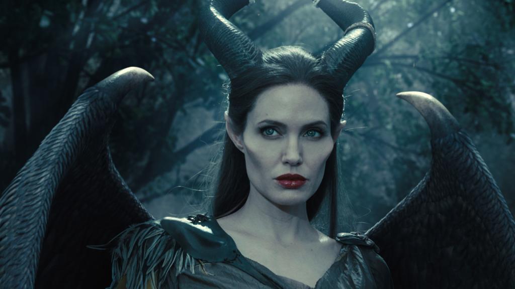 Angelina Jolie confirma a produção do filme "Malévola 3" - Super Rádio Tupi