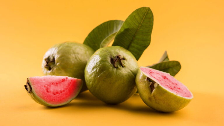11 razões para incluir a goiaba na sua alimentação diária - Super Rádio ...