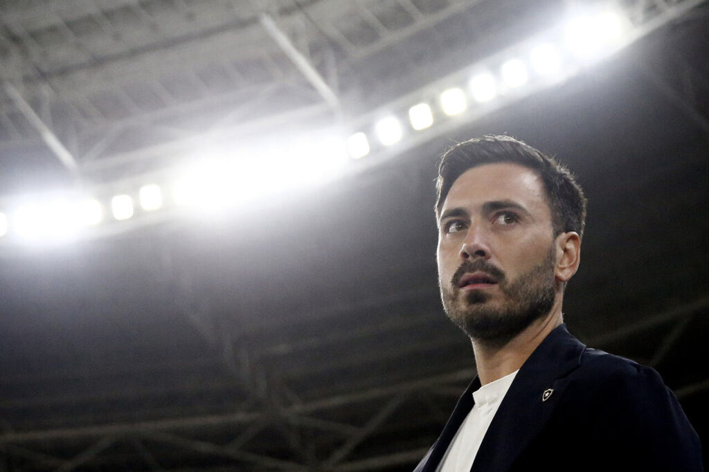 Jornal espanhol informa que Real Madrid tem interesse em Davide ...