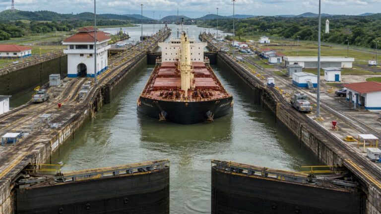 A construção do Canal do Panamá e os desafios que transformaram essa ...