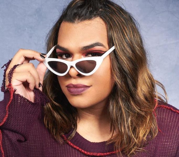 Gamer trans revela que busca 'sugar daddy' na web - Super Rádio Tupi